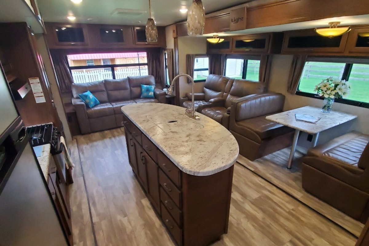 2017 Highland Ridge Open Range Light LT272RLS in Otisville, MI